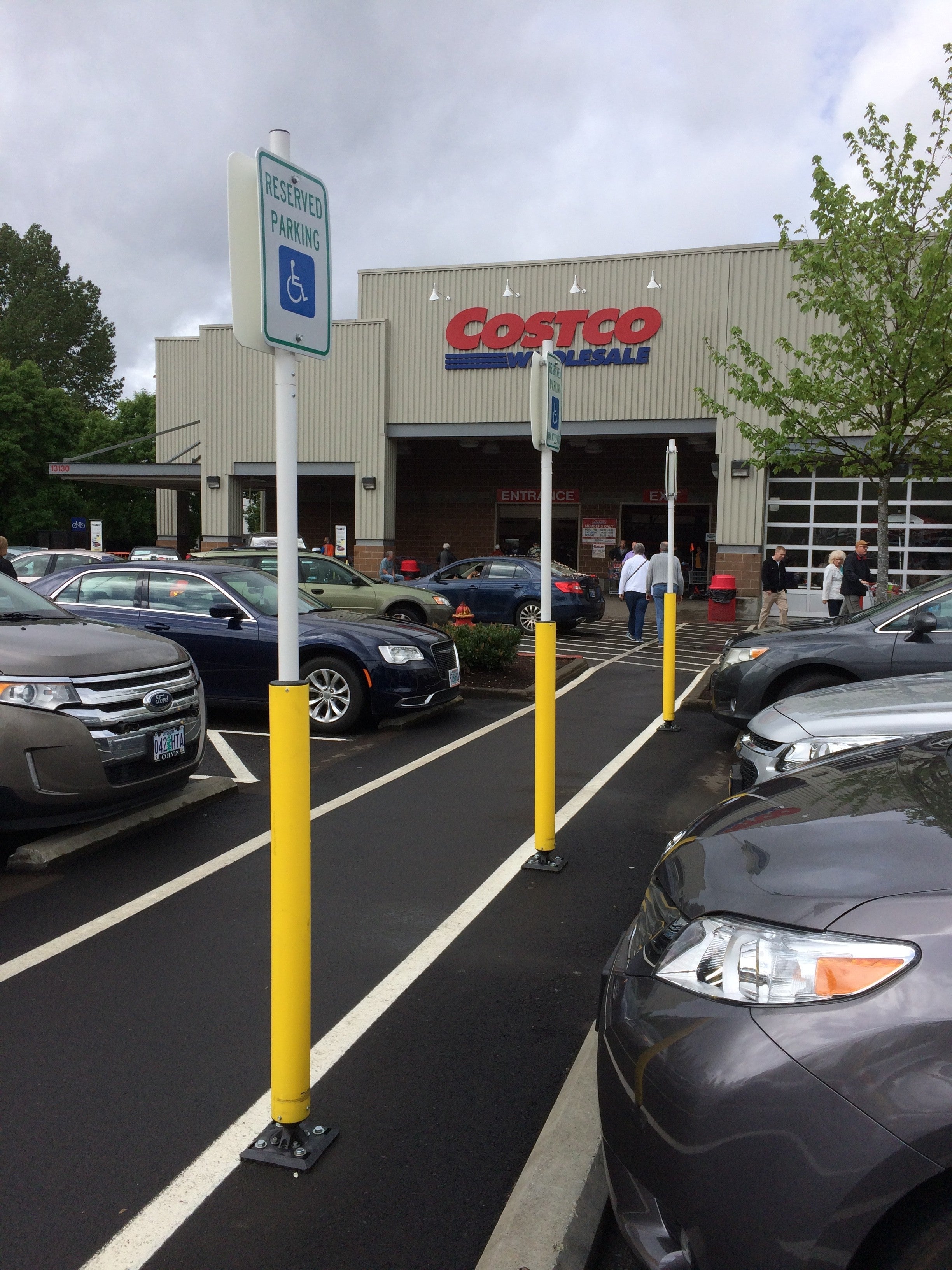 Sign Posts – Line Dividers