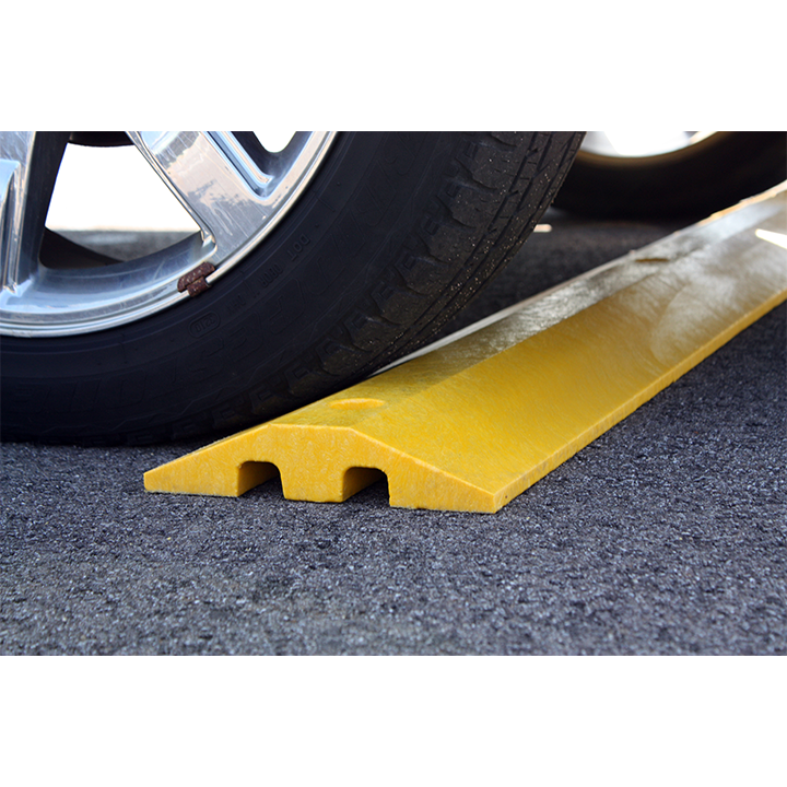 Plastic Speed Bump w/channels – Line Dividers